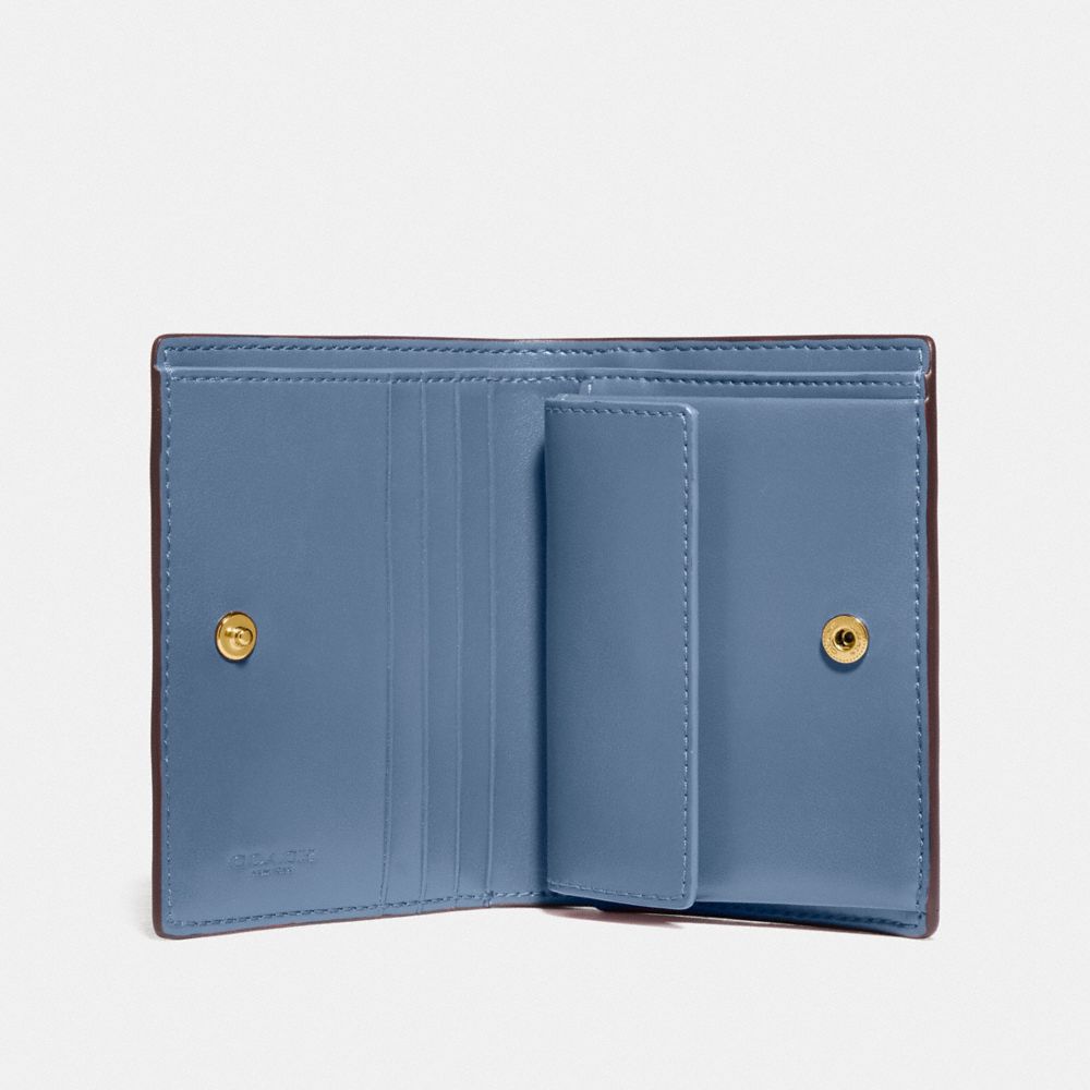 Small Snap Clutch Wallet | semashow.com